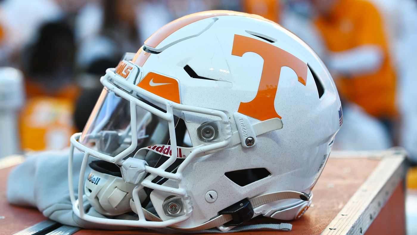 Tennessee has finally signed RB from rivals - SportBurea